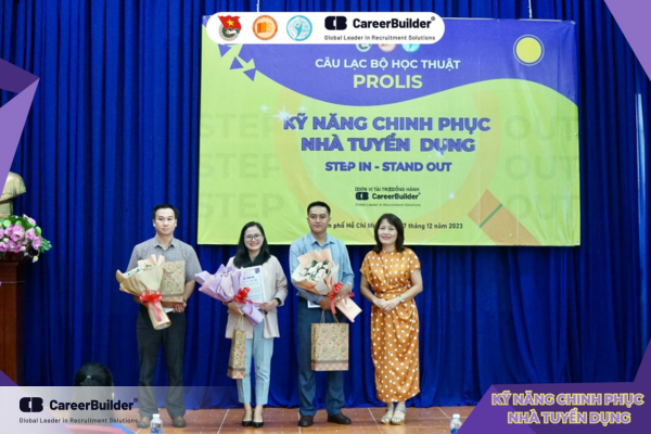 Chuỗi chương trình "Kỹ năng chinh phục nhà tuyển dụng” tại Trường Đại học Khoa học xã hội và ...